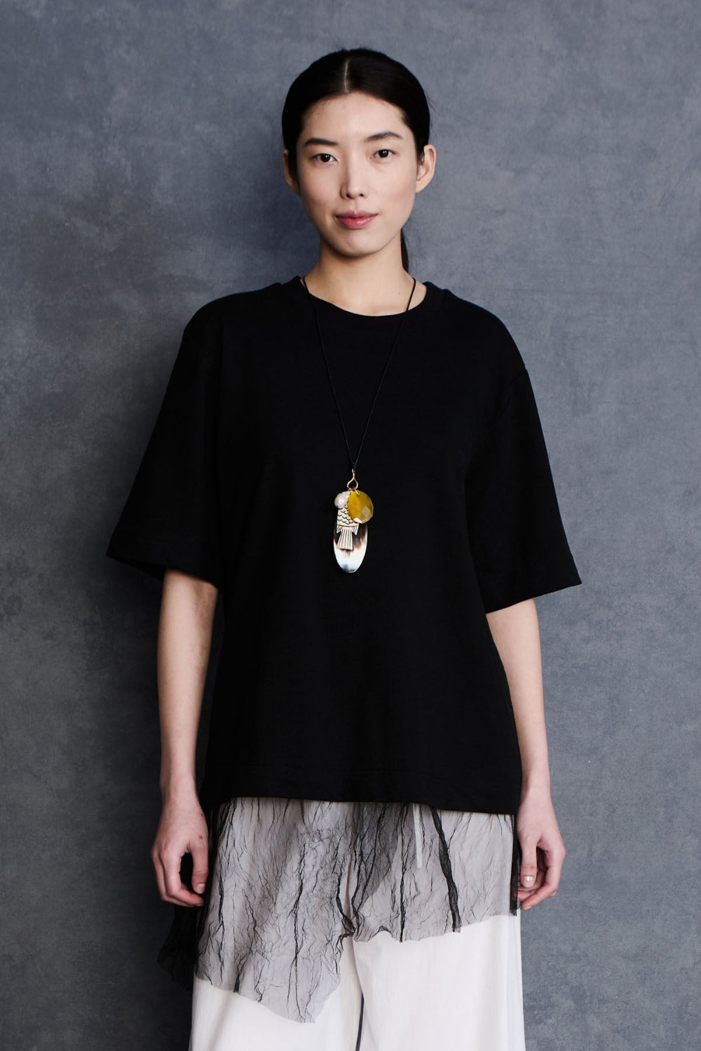 Constance T-Shirt Black – Chan Luu